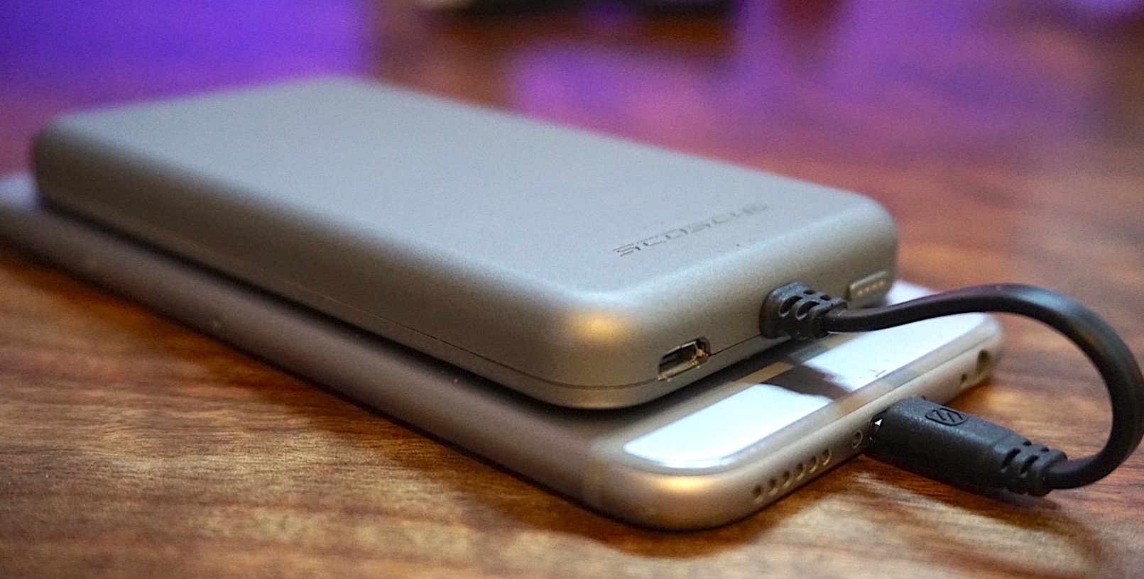 Review: Scosche's MagicMount PowerBank adds a 4000mAh battery to iPhone ...
