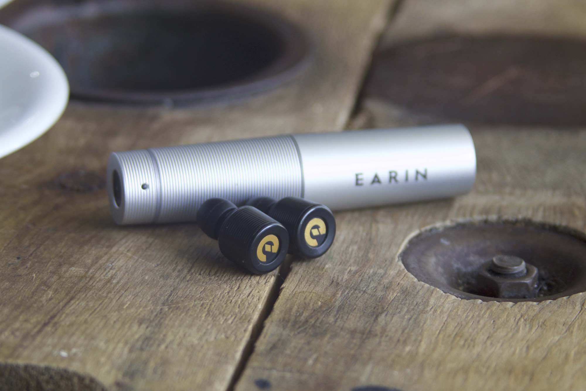 Review: Earin M-1 true wireless earbuds sport simplistic design in the ...