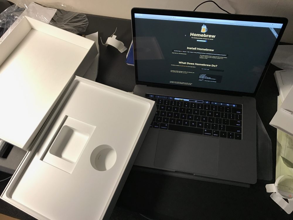 Customers start receiving new MacBook Pro with Touch Bar, most early ...
