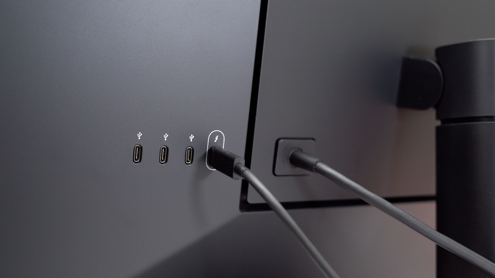 Following shielding defect, Apple pushes shipping of LG's UltraFine 5K ...