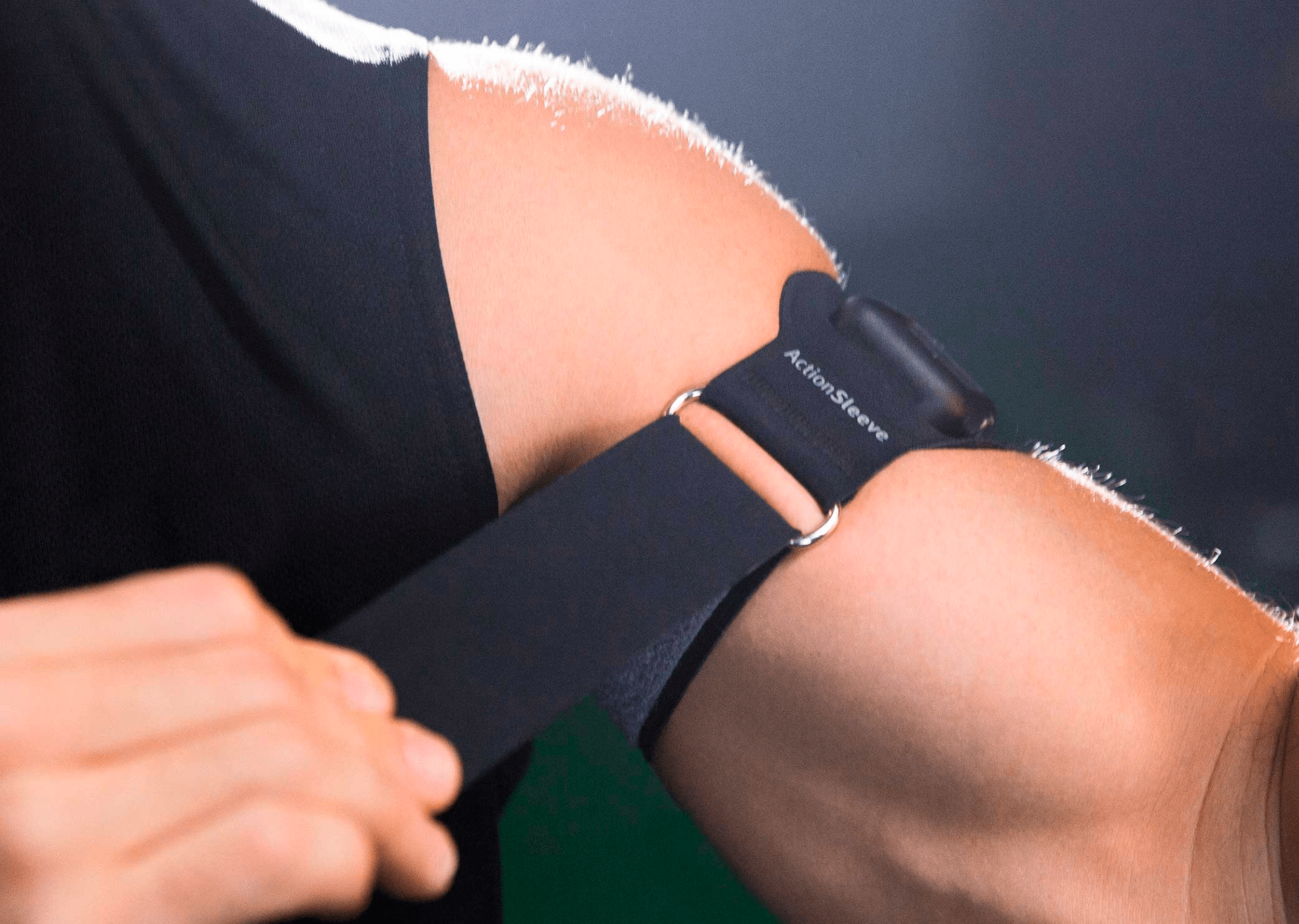 TwelveSouth launches ‘ActionSleeve’ as first upper-arm Apple Watch ...