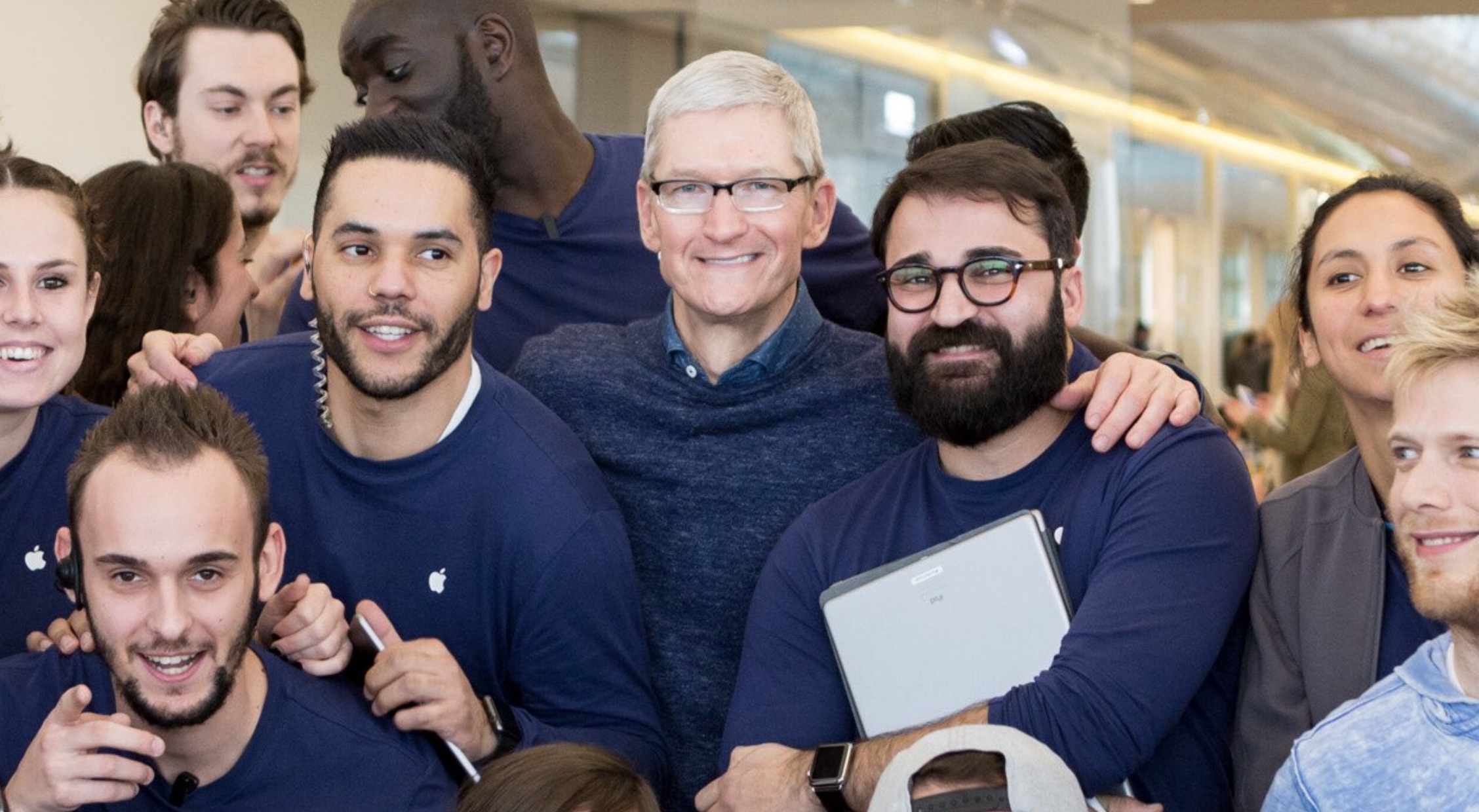 Tim Cook makes surprise visits to France Apple Stores, mingles with ...