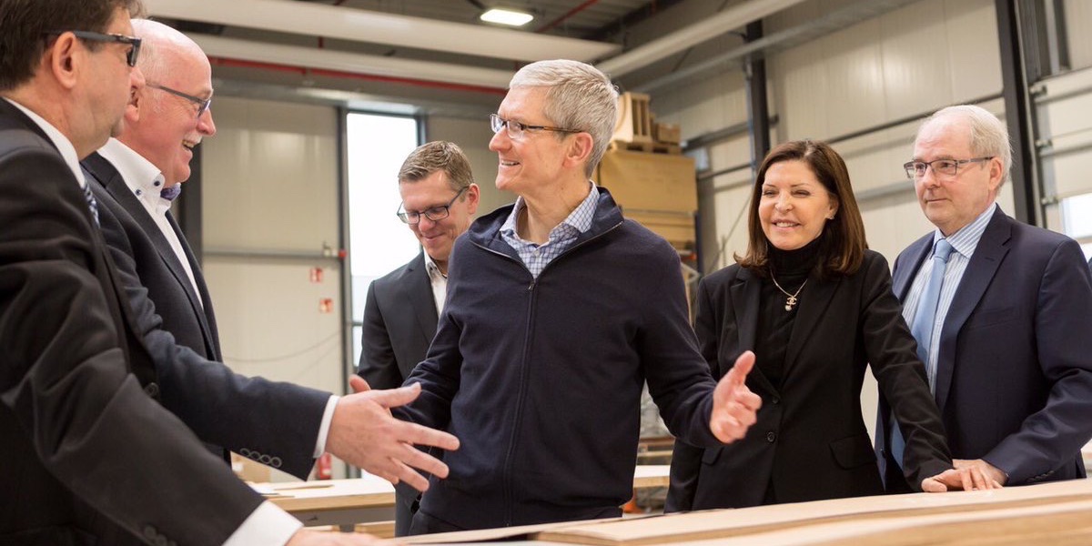 Here's the full email Tim Cook sent to Apple employees announcing ...