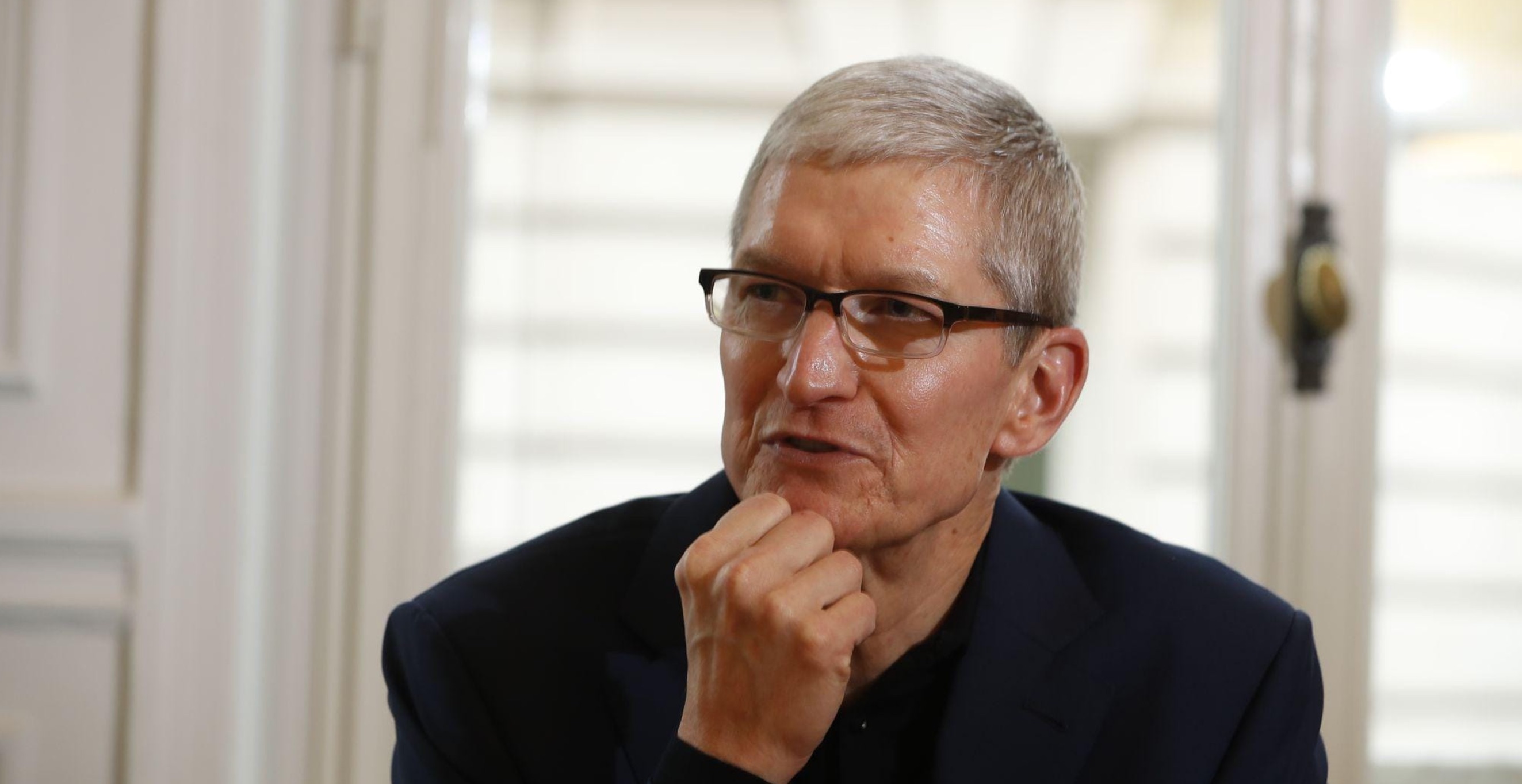 Continuing trip across France, Tim Cook talks AI/AR, taxes and iPhone ...