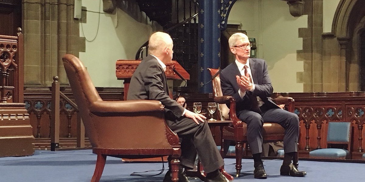 Tim Cook receives honorary degree from University of Glasgow, denounces ...