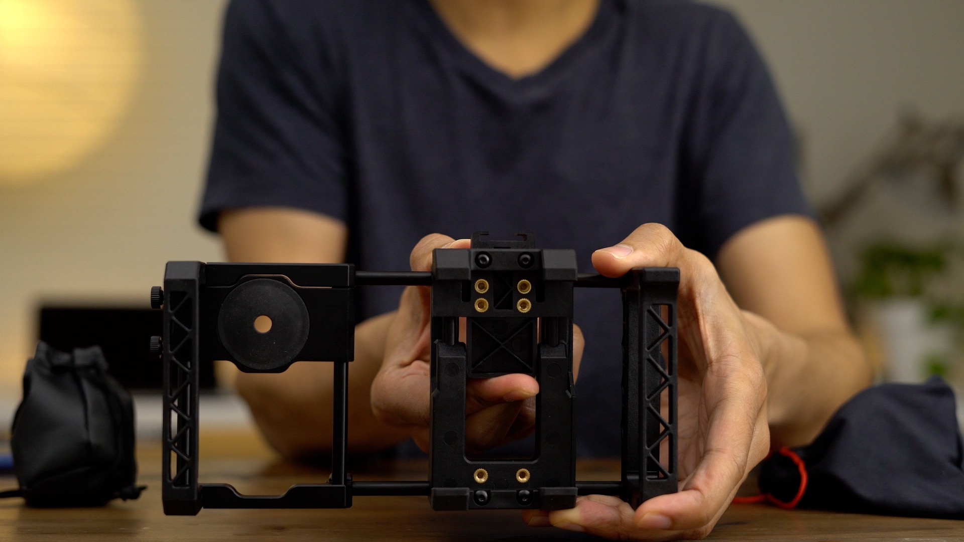 Improving iPhone videography with the Beastgrip Pro camera rig [Video ...