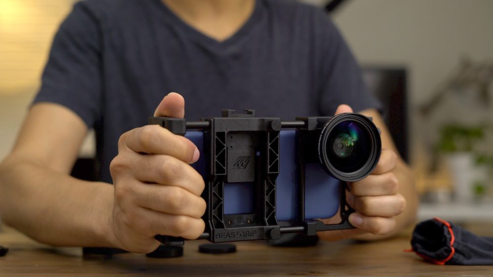 Improving iPhone videography with the Beastgrip Pro camera rig [Video ...
