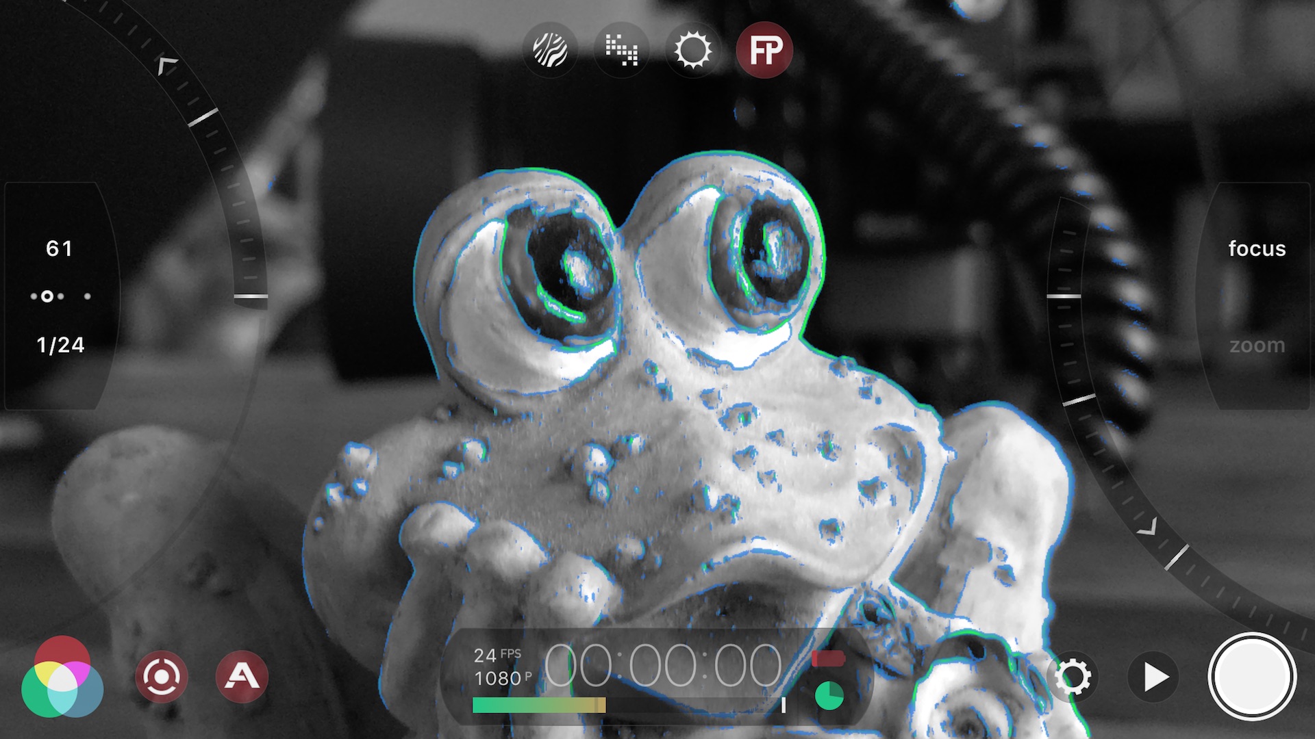 Filmic Pro v6 released with brand new interface, focus peaking, LOG ...