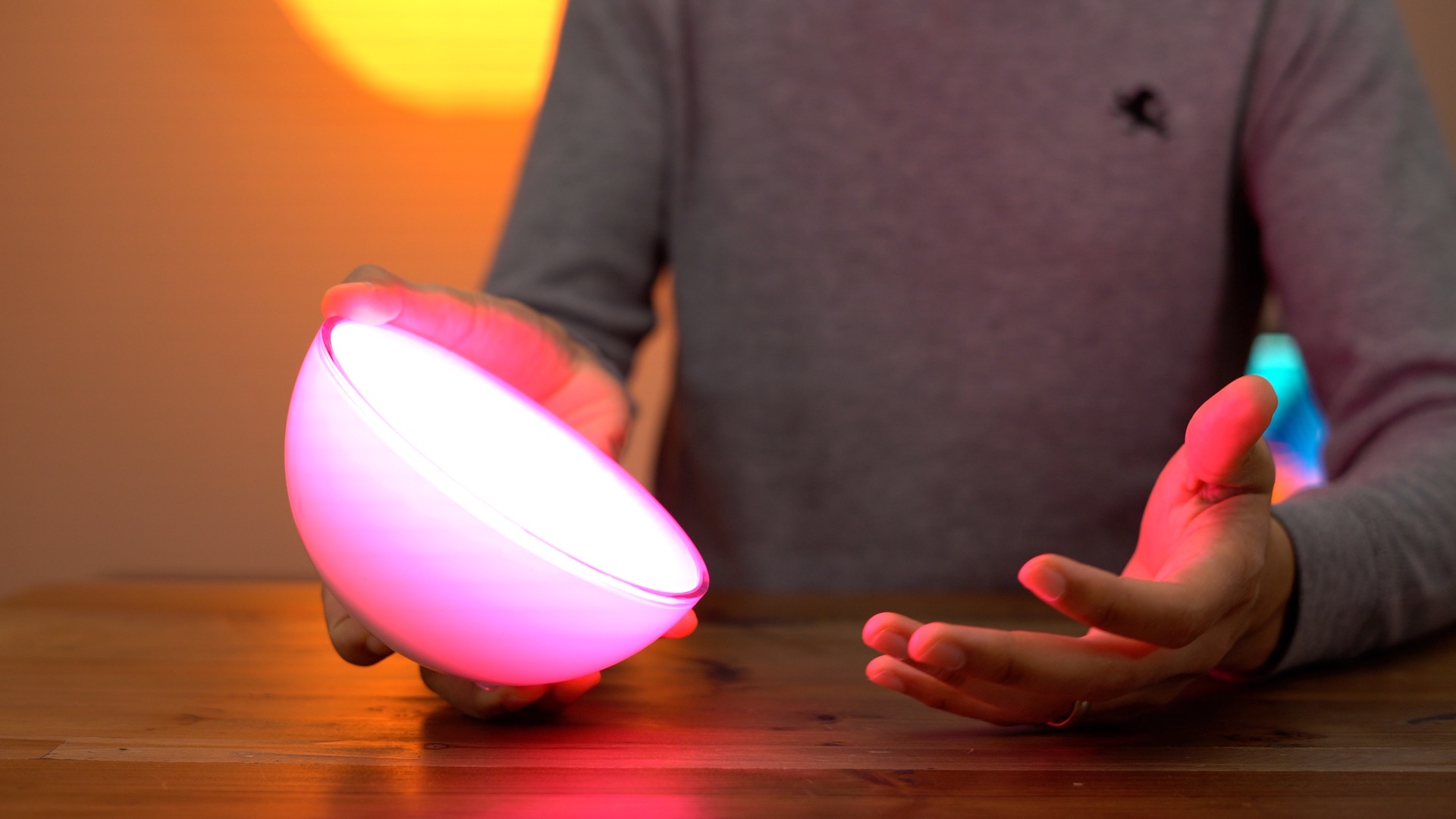 Hands-on: Philips Hue Go - dynamic lighting anywhere you please [Video ...