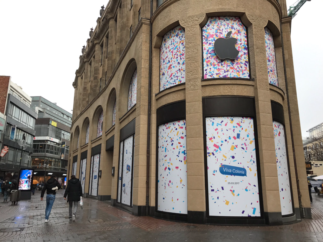 Fencing goes down, revealing new Apple Store in Cologne, Germany ...