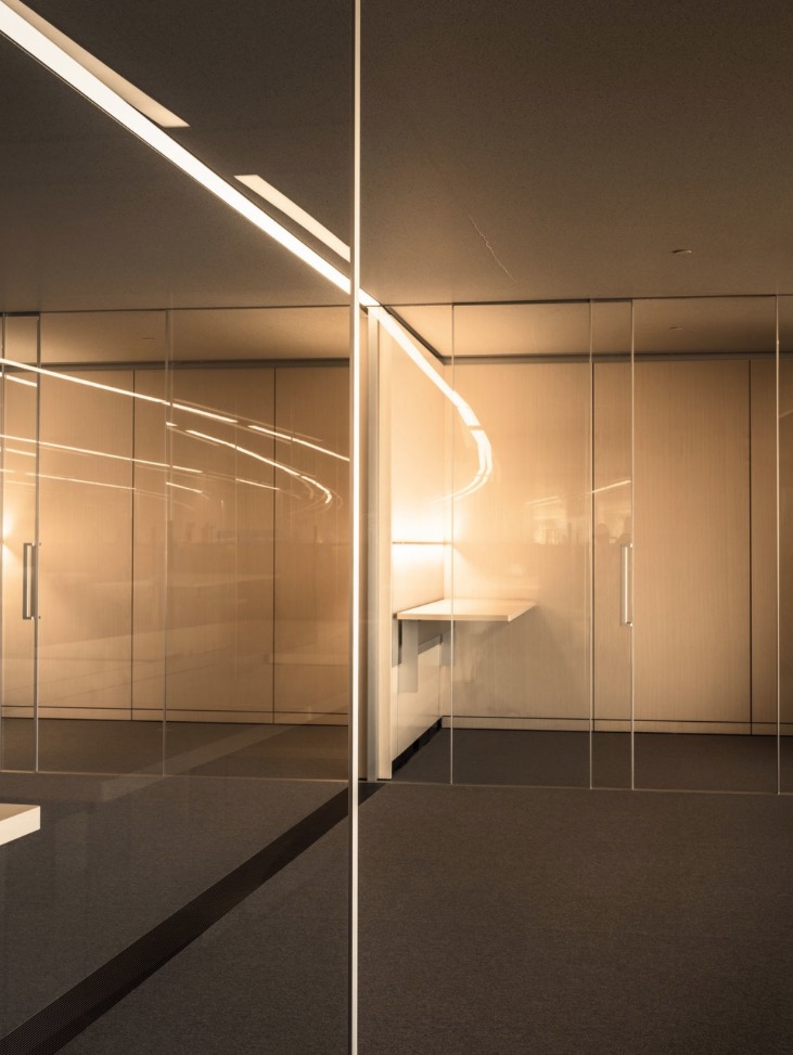 Photos posted from exclusive tour inside Apple Park, with video coming ...