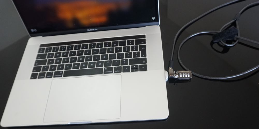 Mini-review: Compulocks Ledge brings back security locks to thinner ...