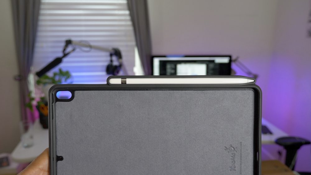 Hands-on: Khomo's 10.5-inch iPad Pro case with built-in Apple Pencil ...