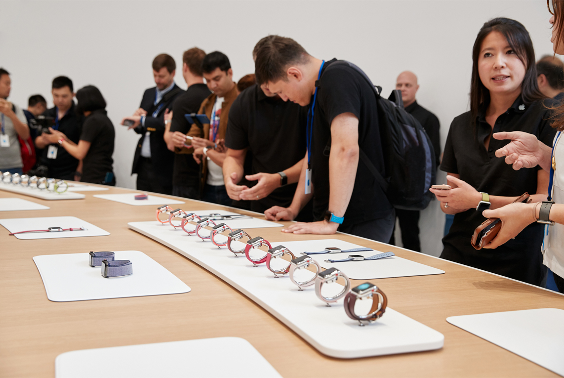 Apple shares highlight photos from yesterday's iPhone X launch [Gallery ...