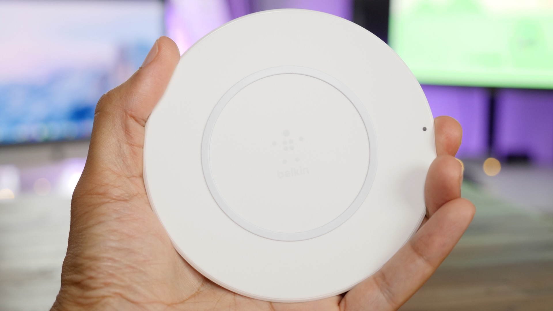 Hands-on: Qi wireless charging options for iPhone 8 and iPhone X [Video ...