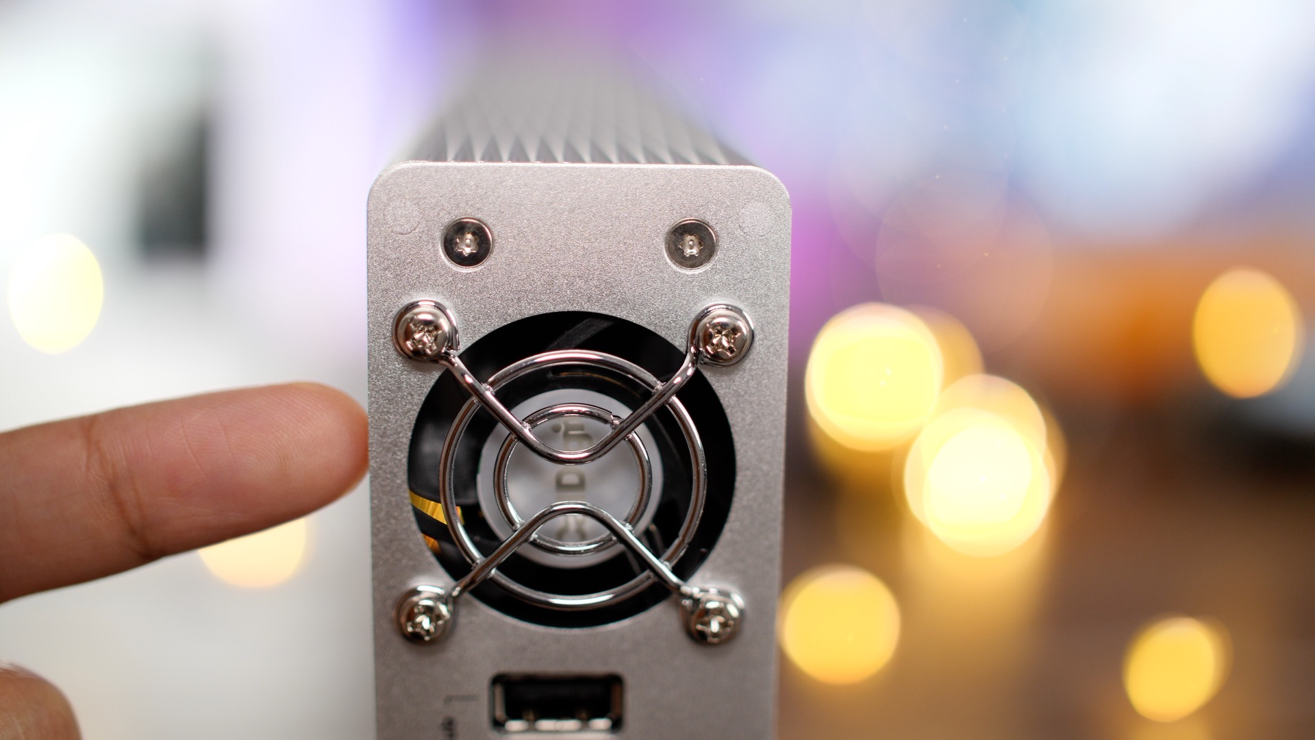 Review: CalDigit AV Pro 2 - an external storage solution with a built ...