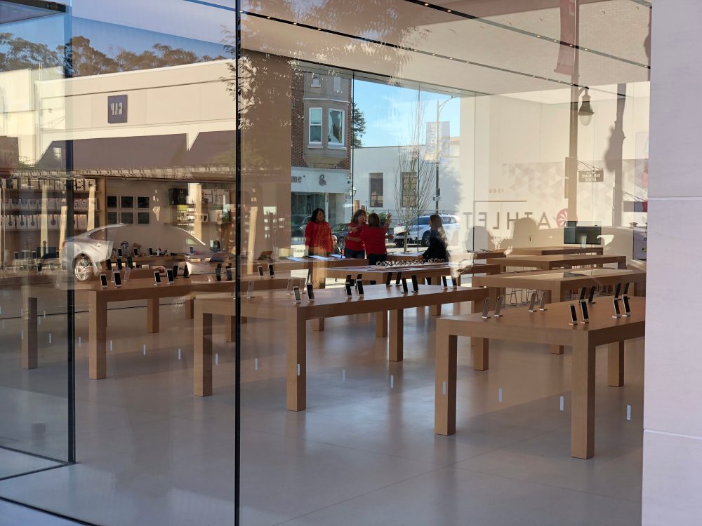 Apple's retail store in Burlingame, CA reopens after significant ...