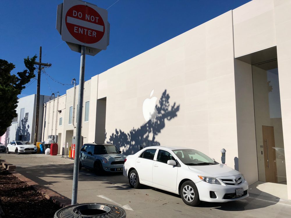 Apple's retail store in Burlingame, CA reopens after significant ...