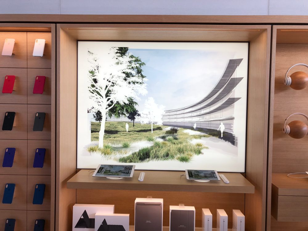 Here's everything you can buy at Apple Park's Visitor Center [Gallery ...