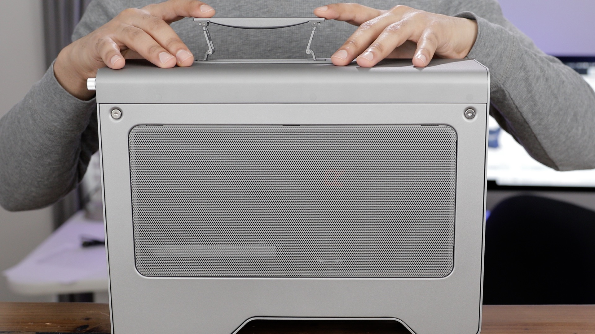 Hands-on: Akitio Node Pro - a more refined external graphics box for ...