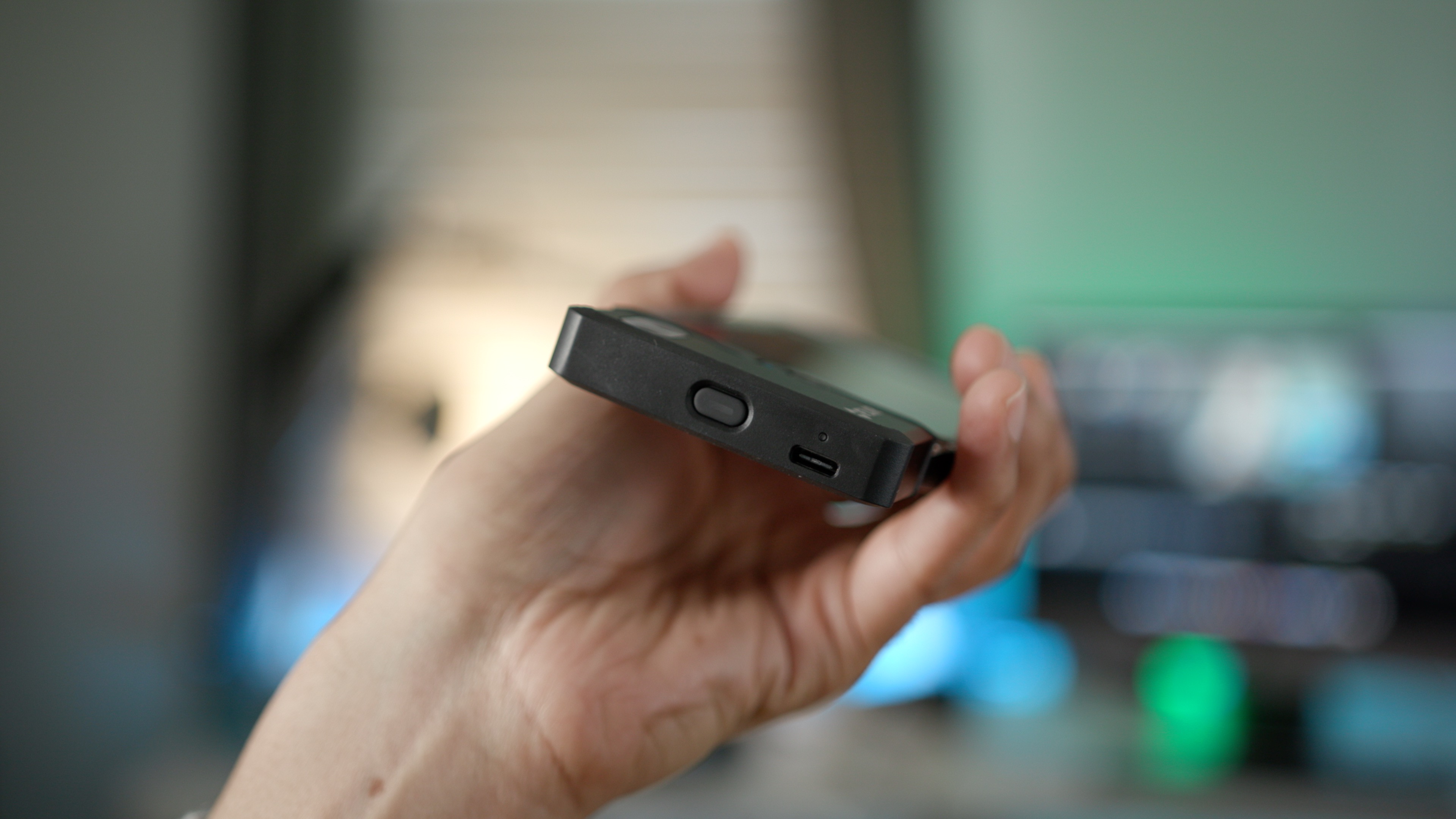 Hands-on: 'Flir One Pro' turns your iPhone into a thermal imaging ...