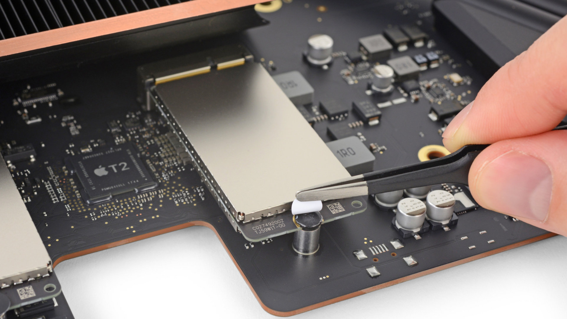 iFixit teardown of iMac Pro lends a nuanced look inside the powerful ...