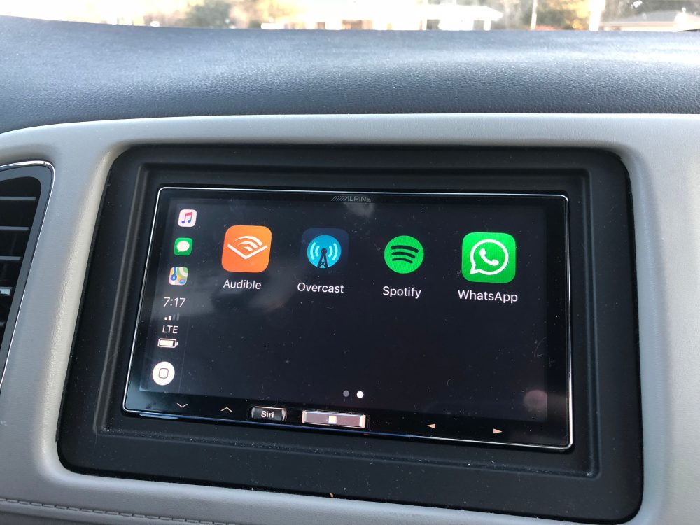 WhatsApp adds CarPlay app for messaging whilst driving - 9to5Mac