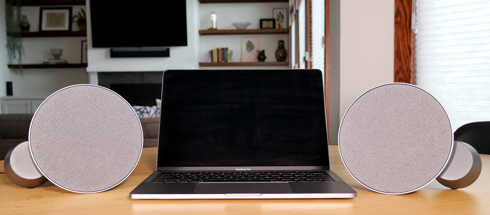 9to5Toys Last Call: Apple Watch Bands $5, Logitech MX Sound Speakers ...