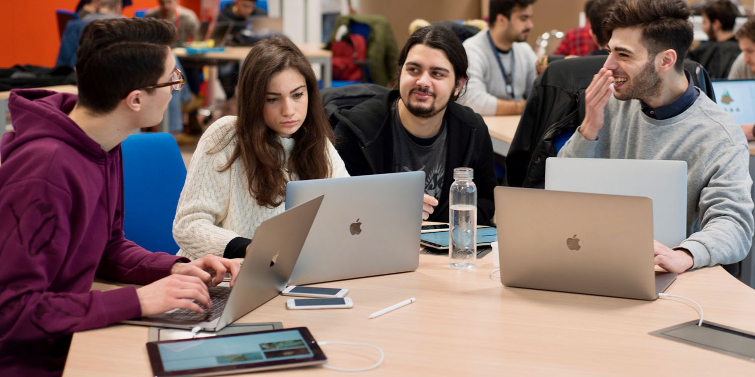 Apple invites you to apply for one of 400 free places at this year's ...