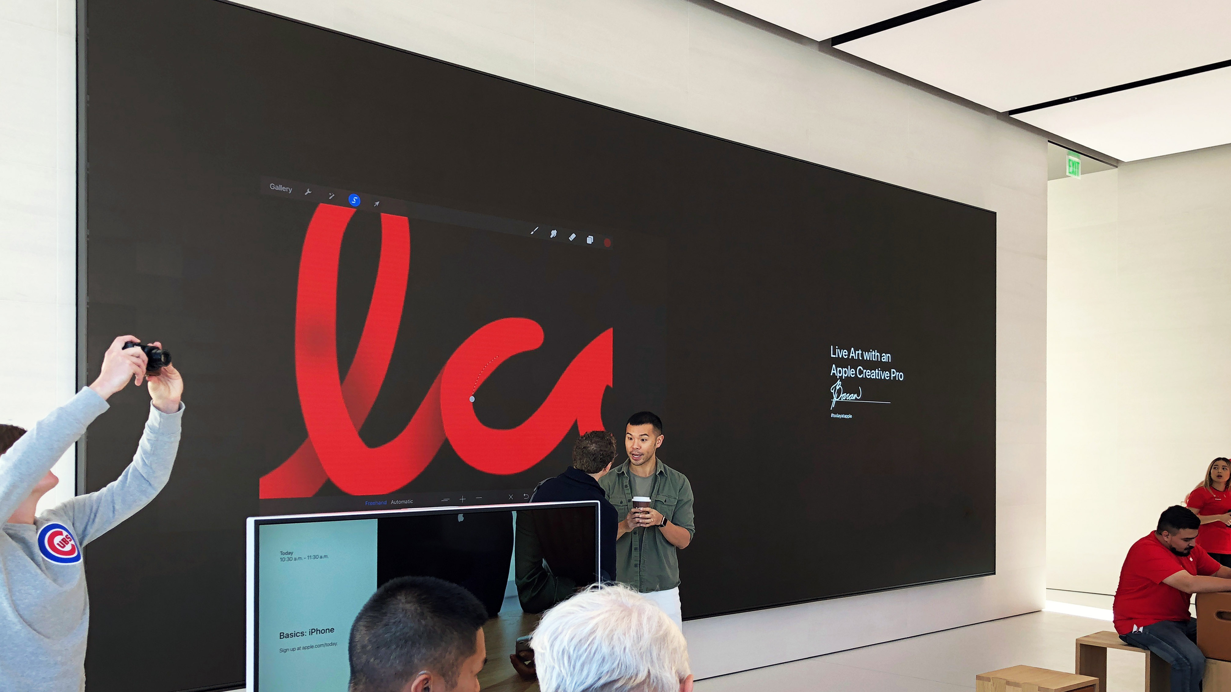 Today at Apple worldwide: The first year in review - 9to5Mac