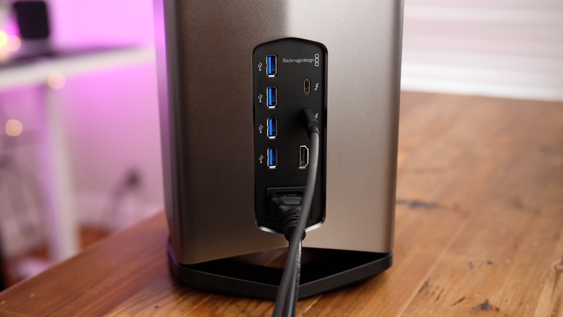 Review: Blackmagic eGPU - quiet, beautiful, and limited in scope [Video ...