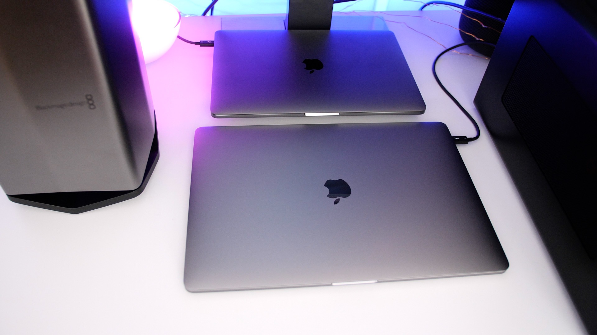 Compared: Razer Core X with RX Vega 64 vs Blackmagic eGPU [Video] - 9to5Mac