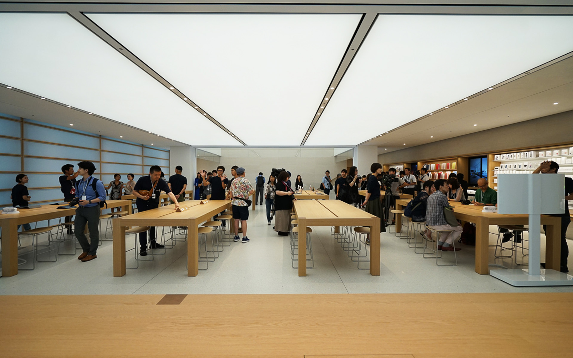 Details: Apple's first store in Kyoto opens as a community centerpiece ...
