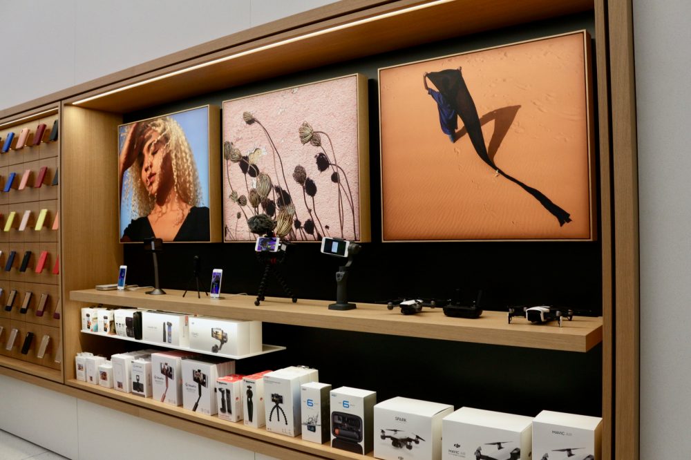Photos: Apple welcomes customers to new stores at Orland Square Mall ...