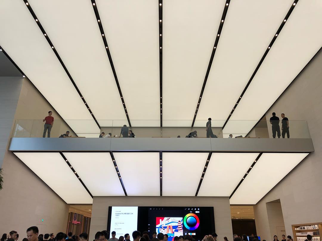 New Suzhou and Eastview Apple stores open to iPhone XS and Apple Watch ...