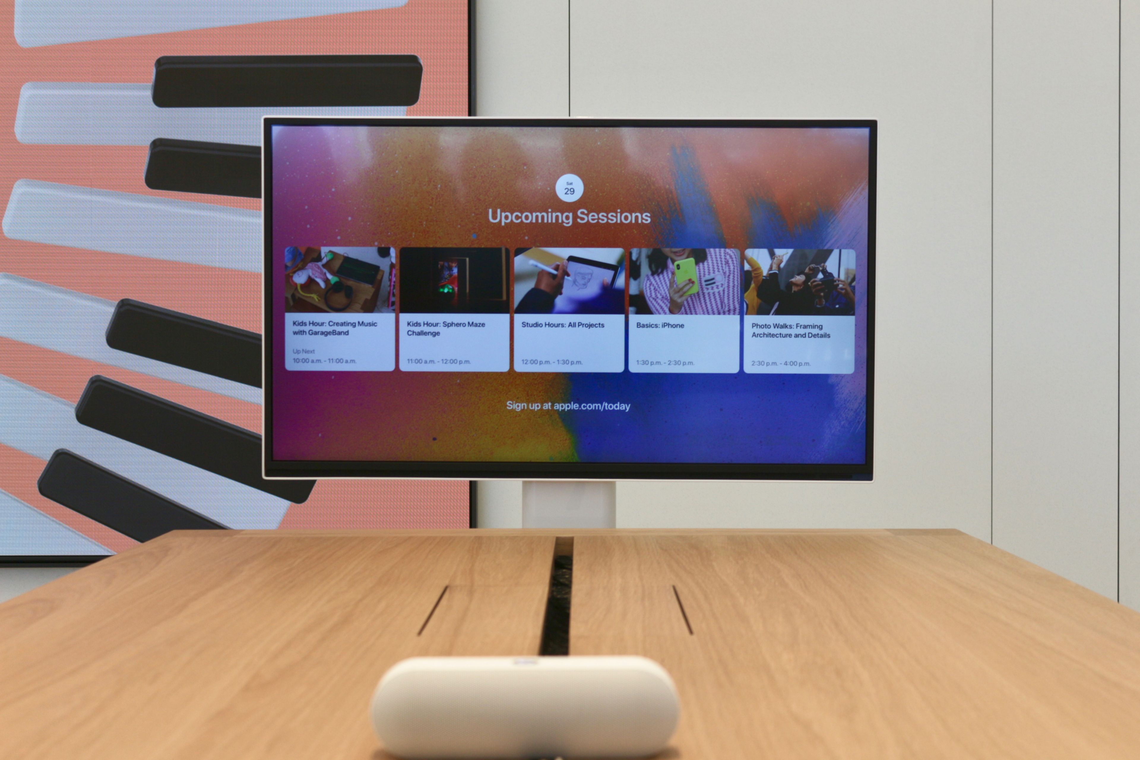 Retail marathon: Apple stores open in Scottsdale, Deer Park, Lehigh ...