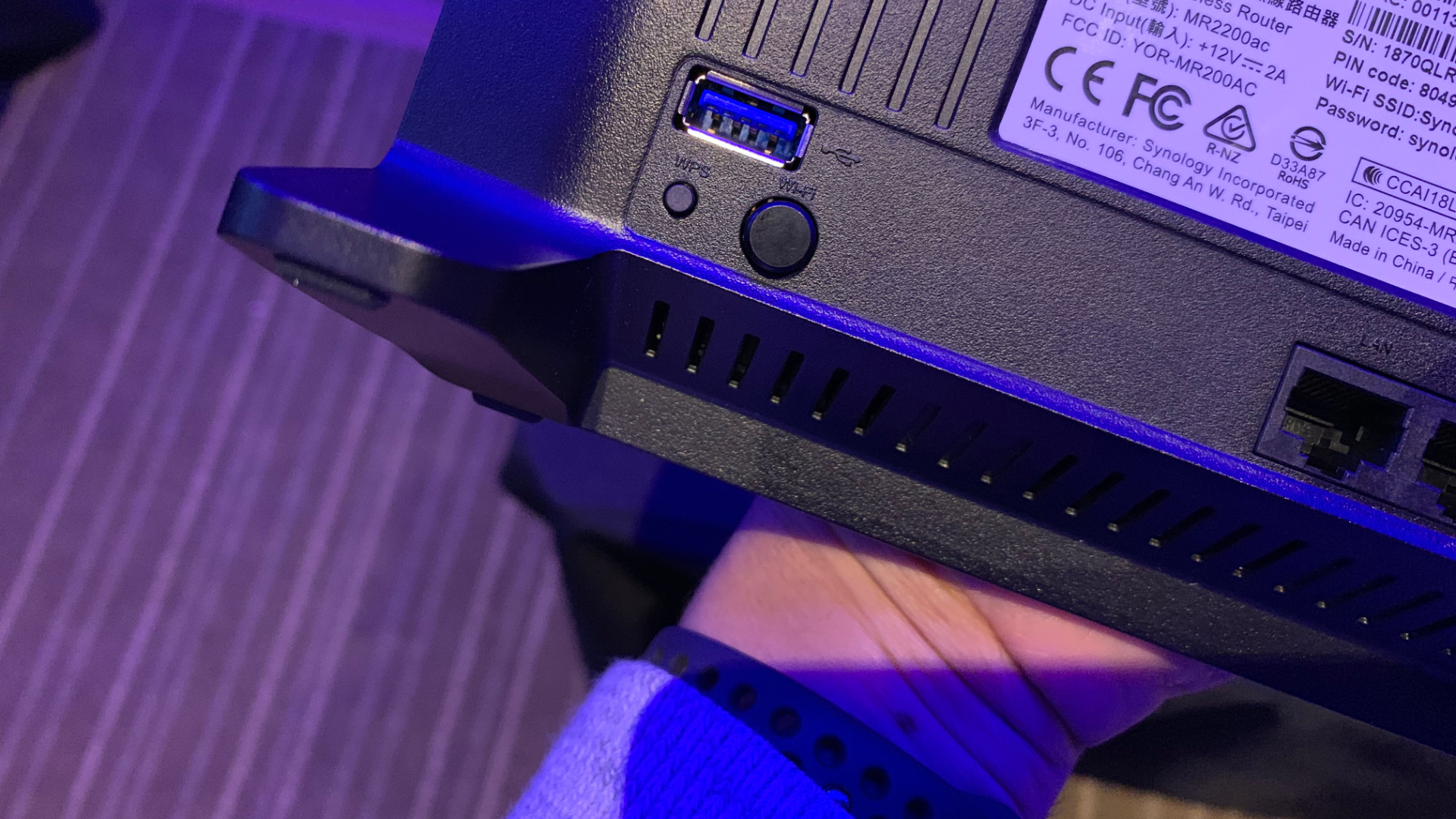 Synology unveils new $140 MR2200ac mesh router with quad-core CPU - 9to5Mac