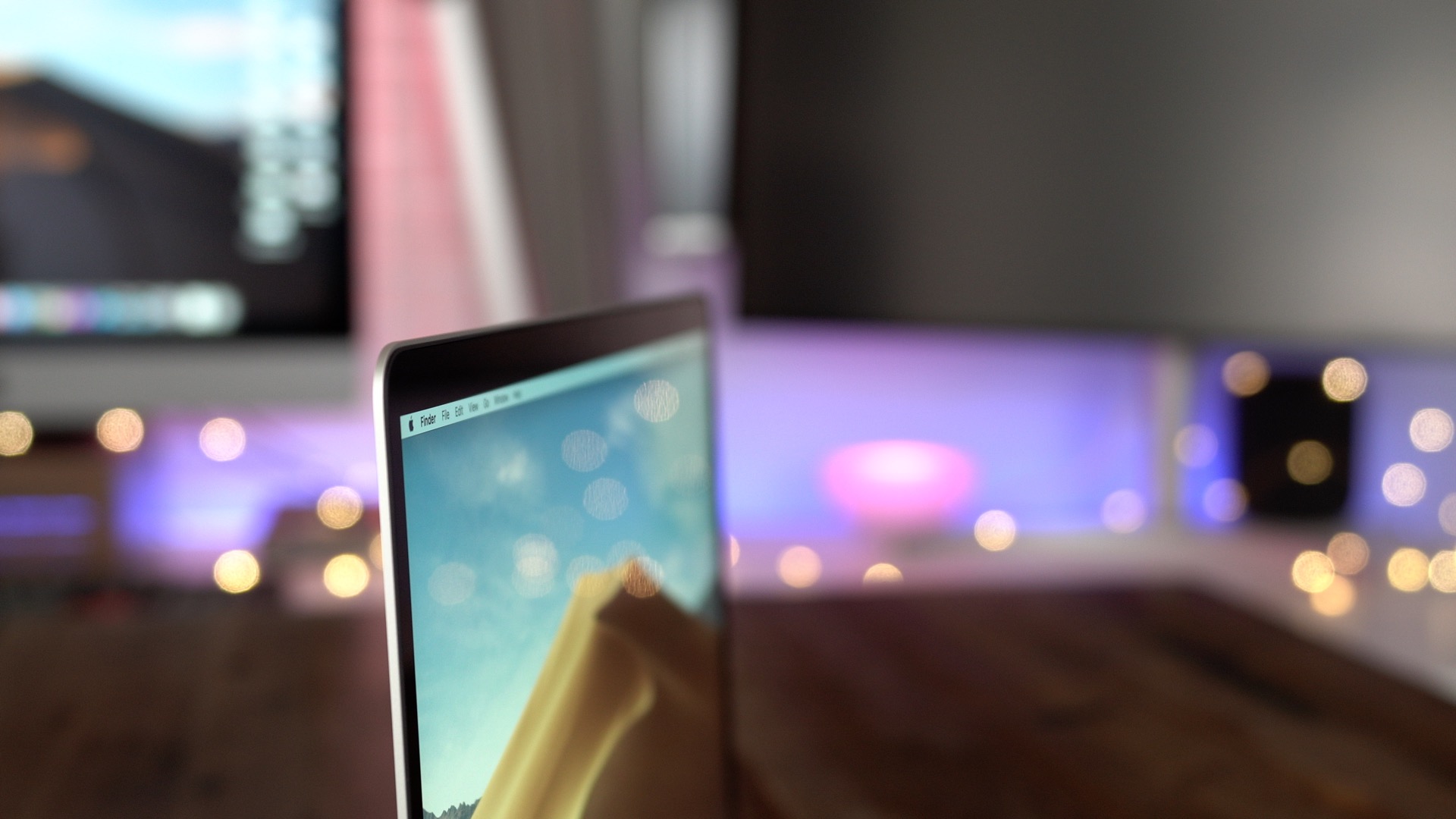 Review: 2018 MacBook Air with Retina display - mainstream Mac [Video ...