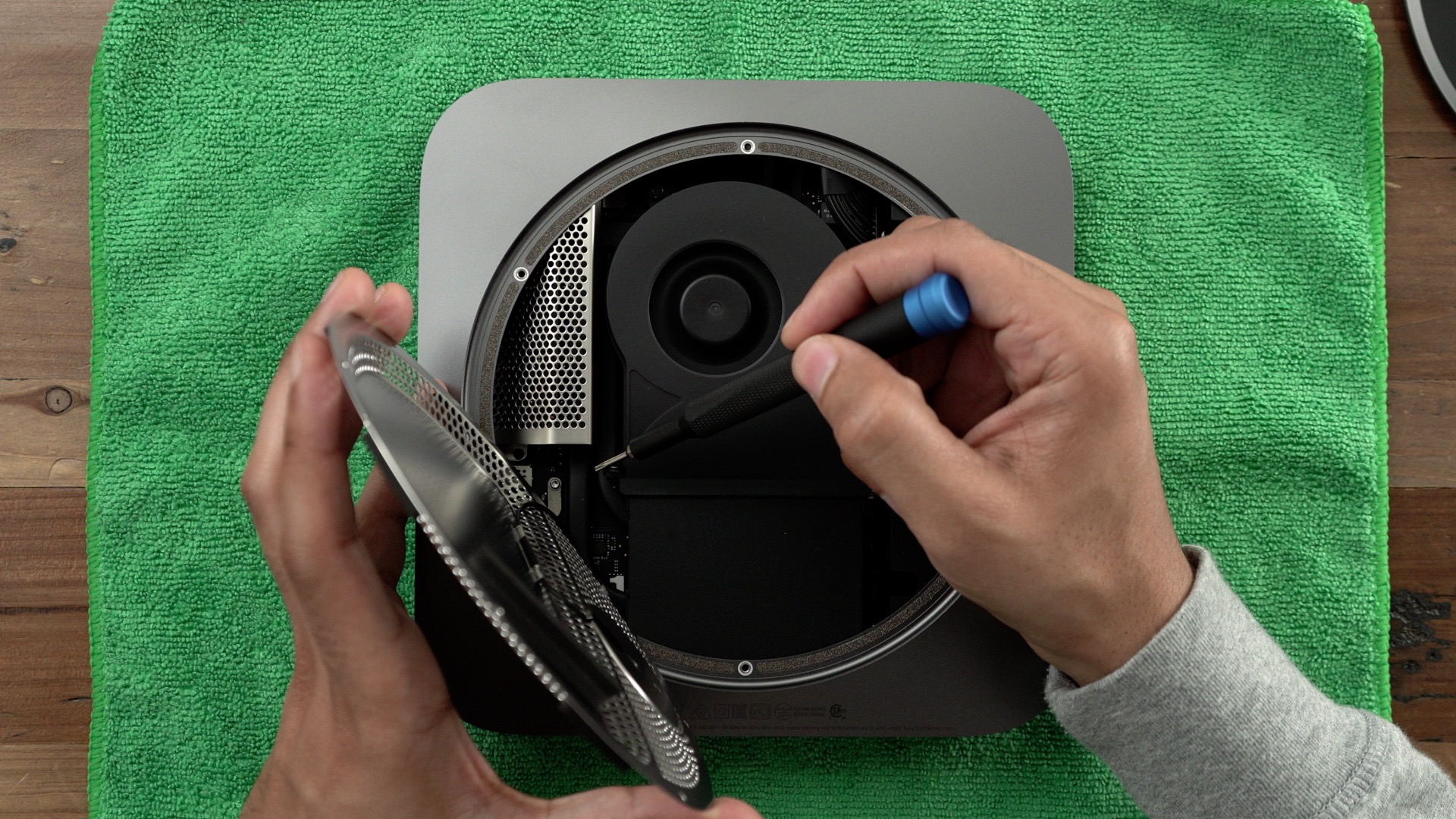 How to upgrade Mac mini (2018) RAM and save money [Video] - 9to5Mac