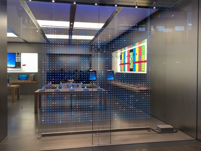 Winter wonderland: Apple's holiday window displays through the years ...