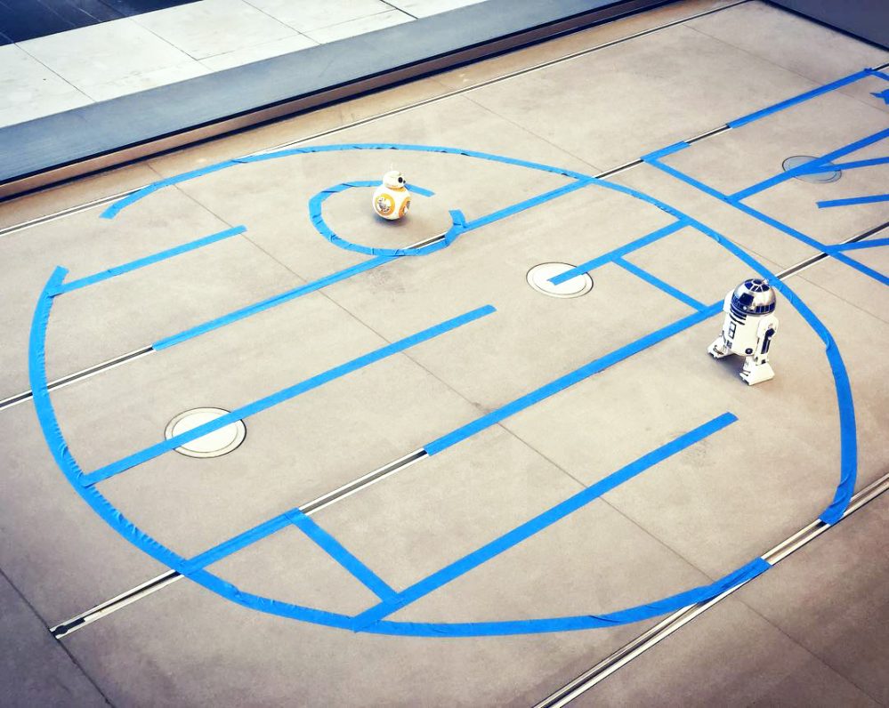 Sphero maze art adds a creative twist to a favorite Apple store session ...