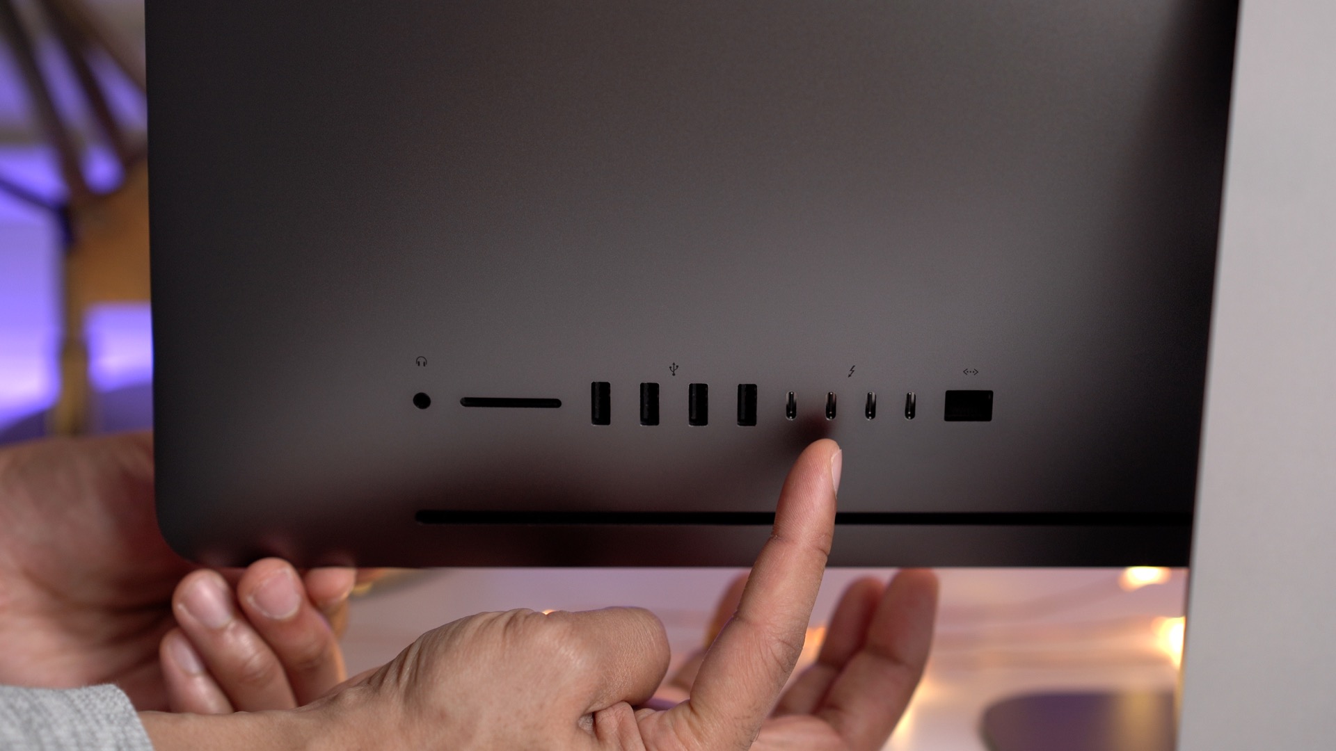 Gurman: iMac Pro brand to make a come back with M1 iMac design ...