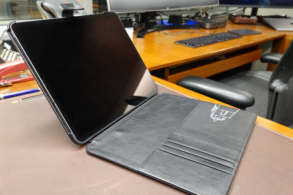 Tech bags and accessories that impress: looking at luxury leather for ...