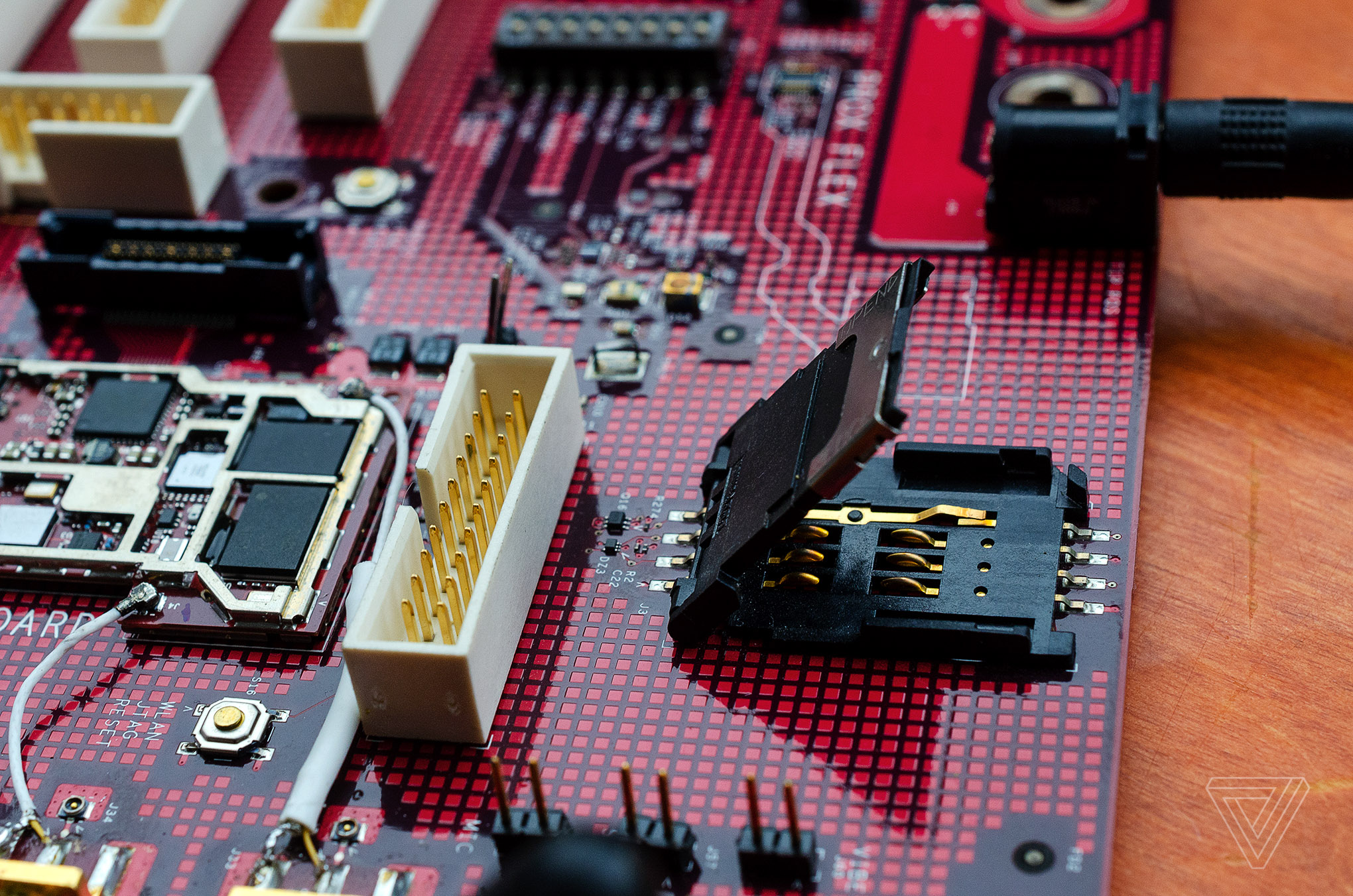 Original iPhone engineering prototype – a first ever look - 9to5Mac