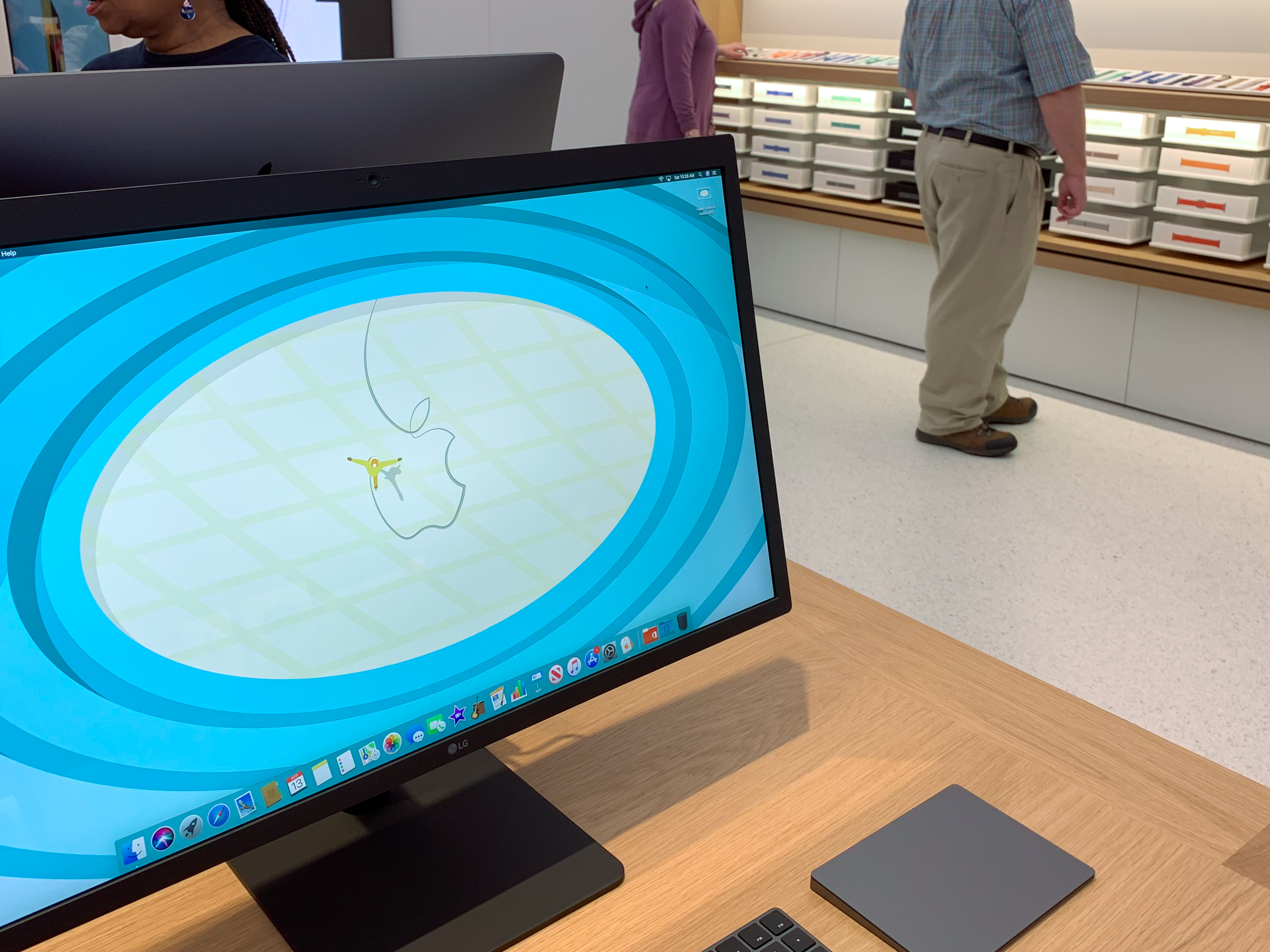 Photos: Galleria Dallas Apple Store celebrates grand opening - 9to5Mac