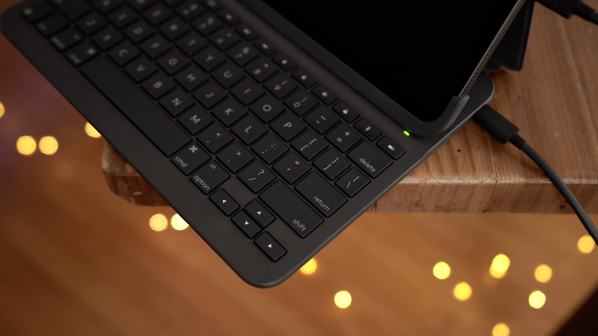 Logitech Slim Folio Pro backlit keyboard case review - 9to5Mac