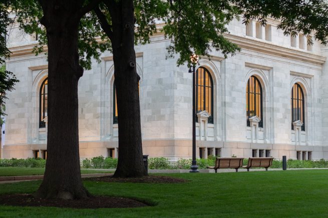 Apple Carnegie Library: An inside look at Apple's most ambitious store ...