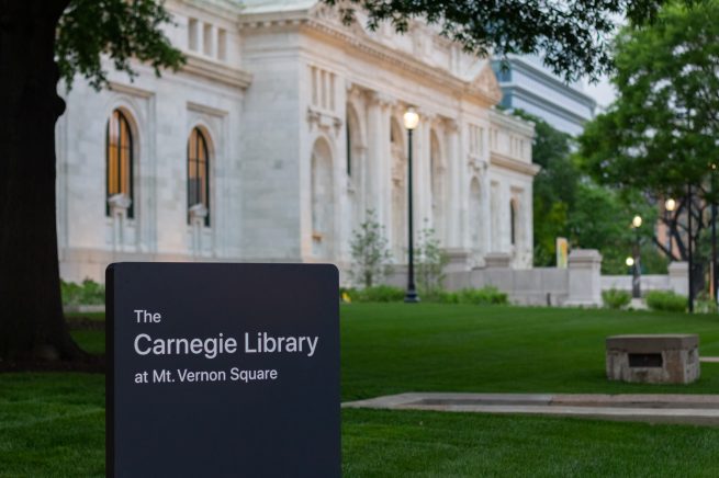Apple Carnegie Library: An inside look at Apple's most ambitious store ...