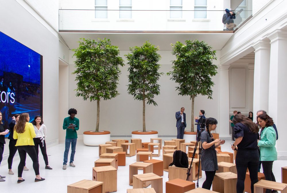 Apple Carnegie Library: An inside look at Apple's most ambitious store ...