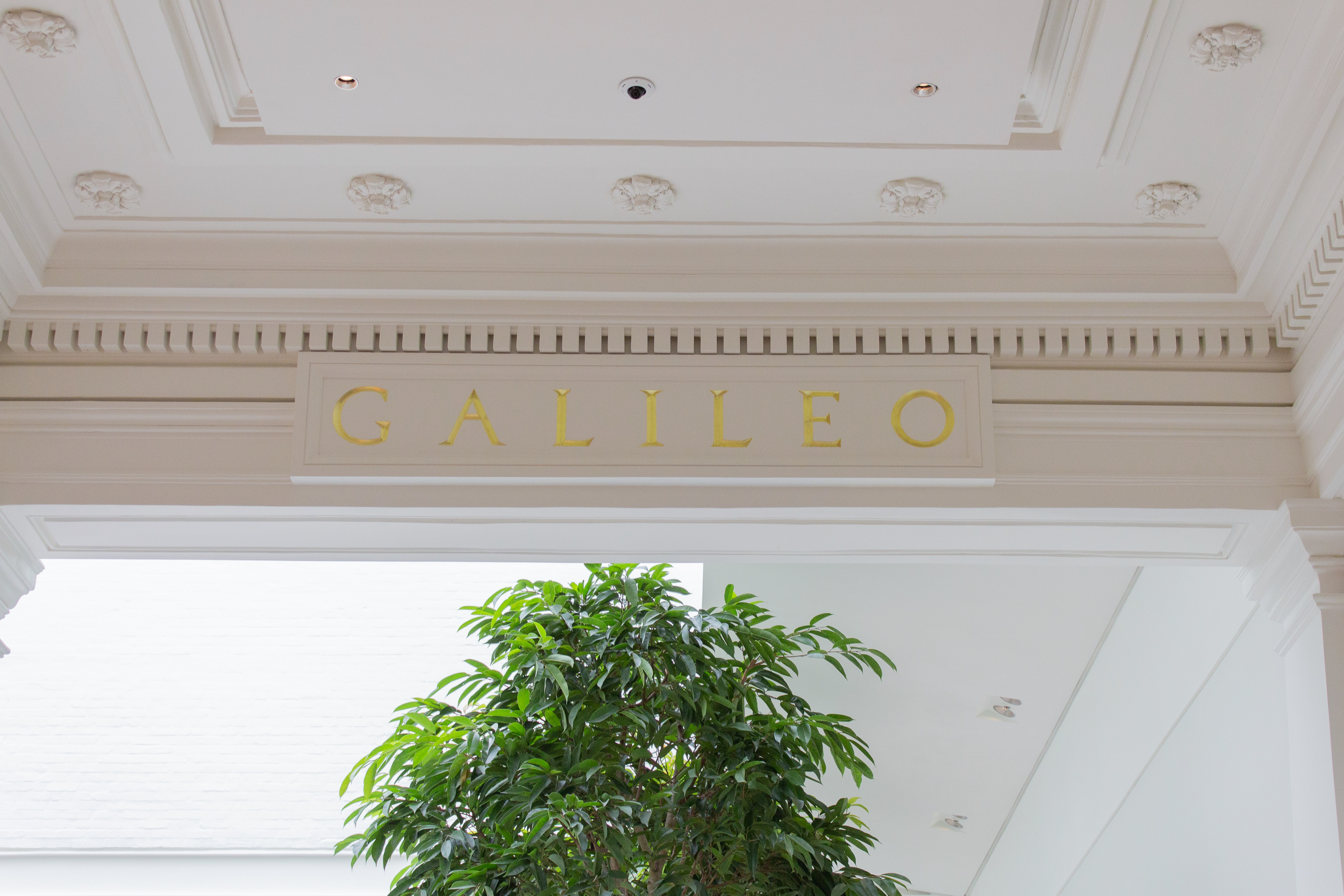 Apple Carnegie Library: An inside look at Apple's most ambitious store ...